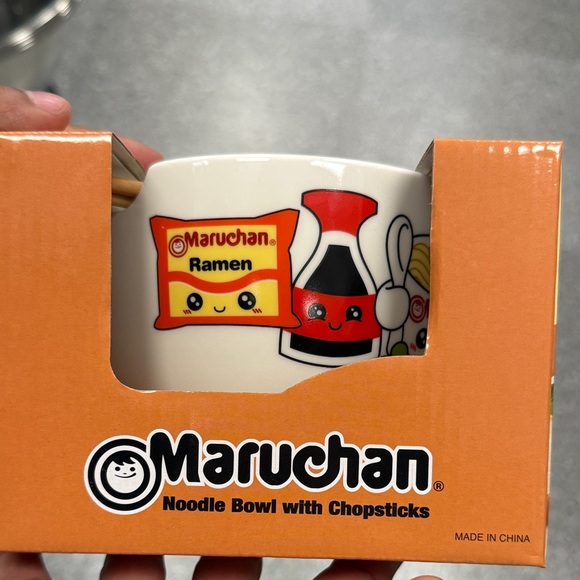 MAD Engine | Party Supplies | Mad Engine Maruchan Ramen Noodle Bowl ...
